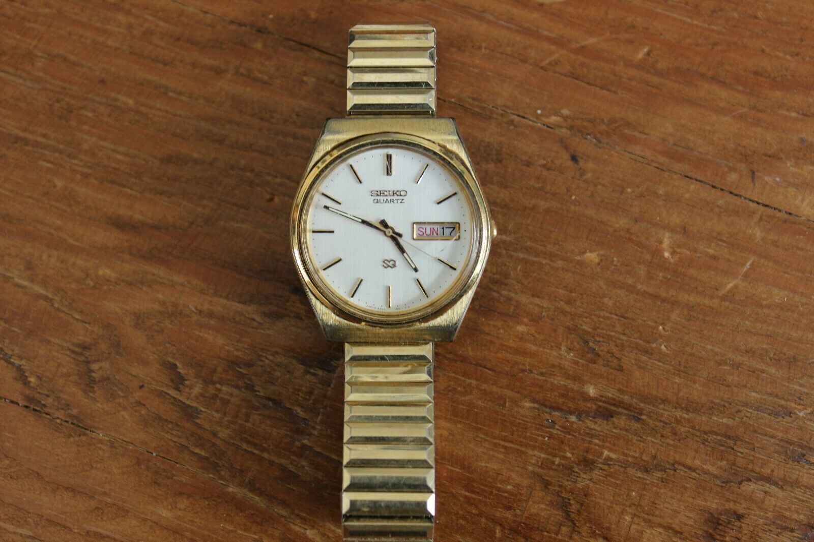 Vintage Men's Seiko 8223-8029 Quartz Wristwatch SQ Gold Tone Watch | WatchCharts