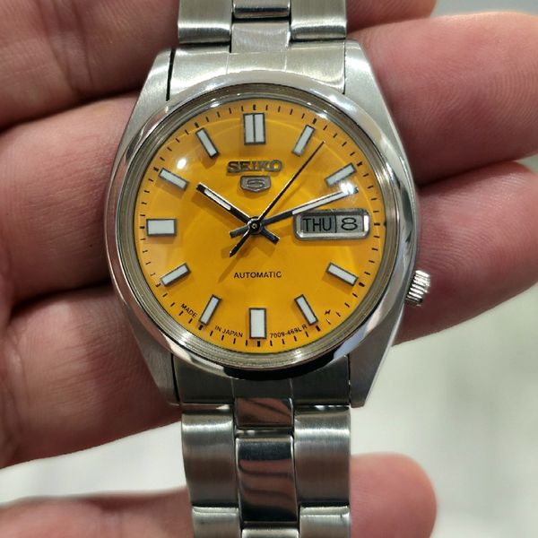 Vintage Orginal Seiko Sports 5 Stunning Rolex-Yellow 7009-876A Automatic | WatchCharts Marketplace