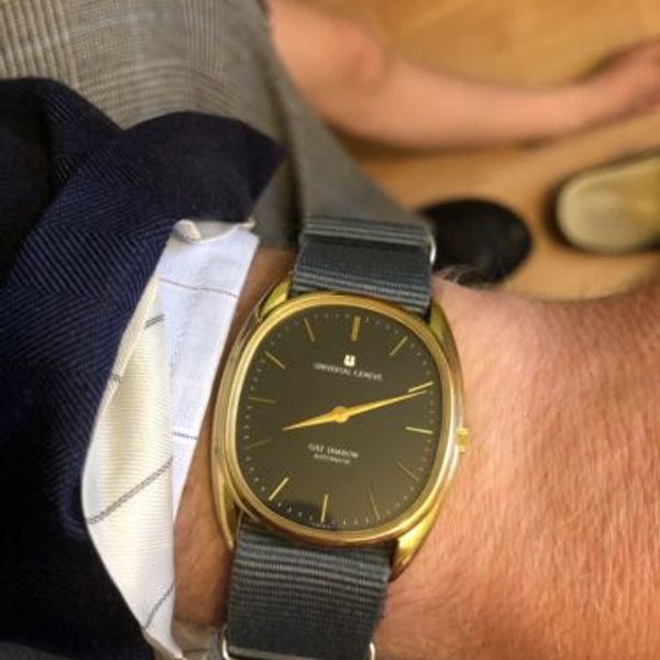 Universal Geneve Gilt Shadow Ultra-thin Vintage Automatic Watch ...