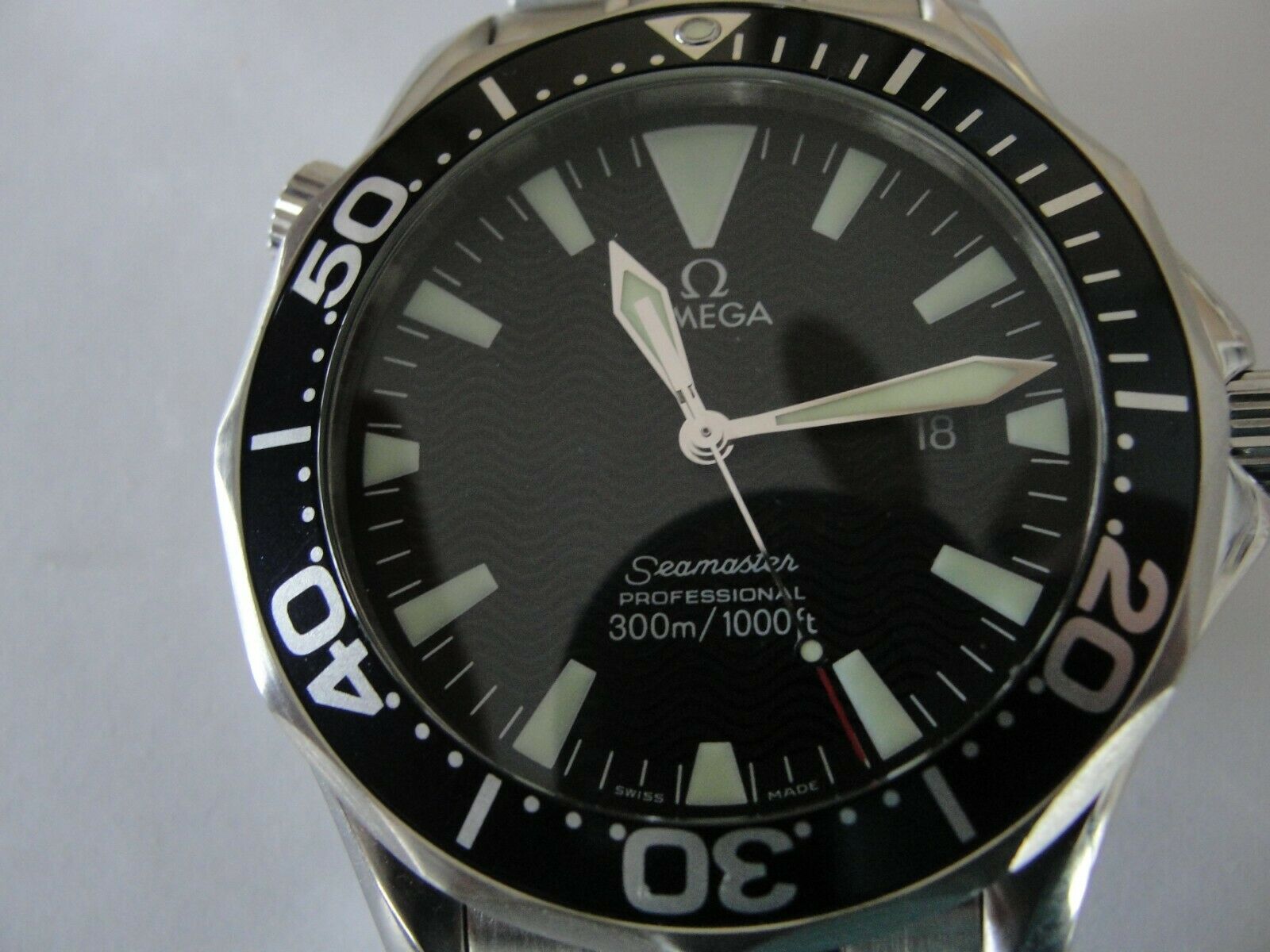 Omega Seamaster Full size Classic 2264.50.00 Black Wave Face Quartz ...