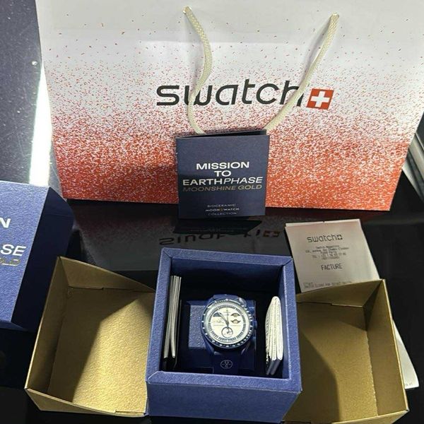 OMEGA x Swatch Snoopy Moonswatch Mission To Earthphase Moonshine Gold ...