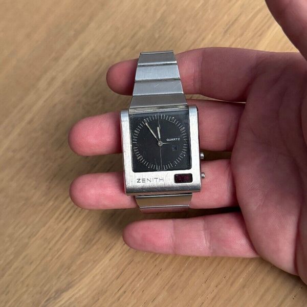 Nuova inserzioneVINTAGE ZENITH FUTURE TIME COMMAND DIGITAL-ANALOG LED ...