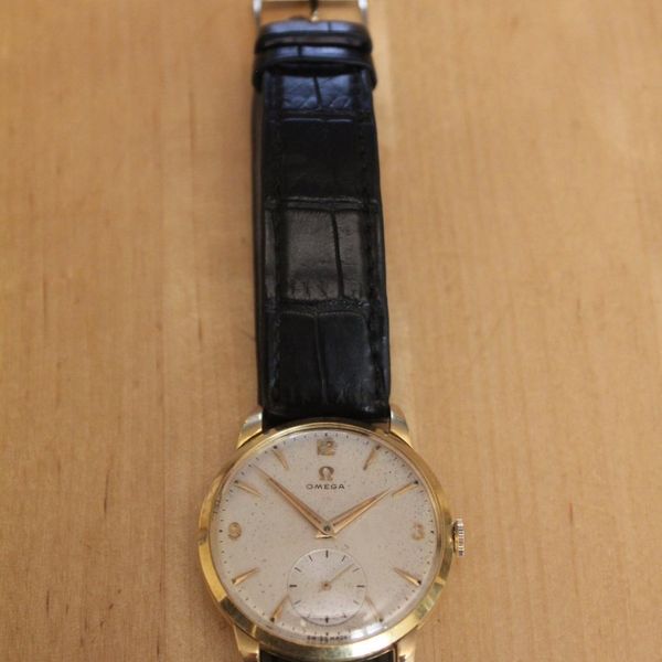SOLD Omega "Tresor" ref. 2685 cal. 266 solid gold 18 K | WatchCharts ...