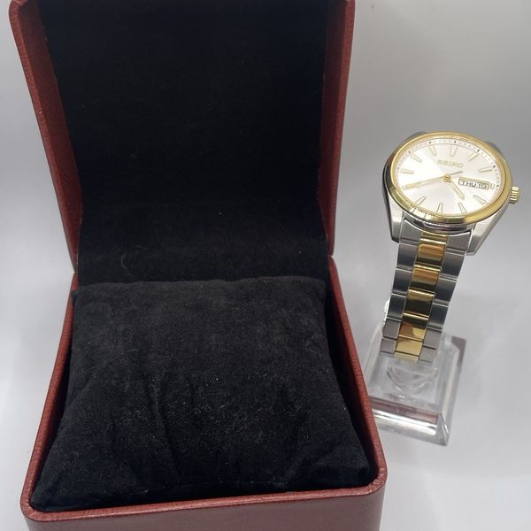 Seiko Neo Classic Quartz Silver Dial Men's Watch SUR446P1 | WatchCharts ...