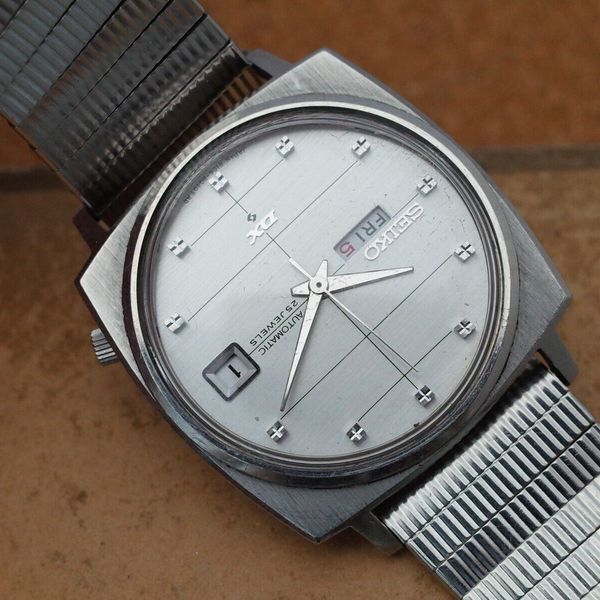 Seiko DX SeaLion M88 6106-8030 Price, Specs, Market Insights | WatchCharts