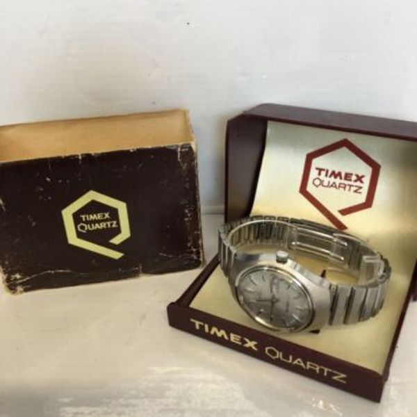 Genuine Vintage Timex Q Mens Watch Complete With Original Box ...