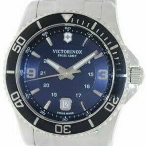 new Victorinox Swiss Army Maverick GSl Men's Watch 241602 navy blue ...