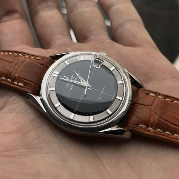 SOLD Universal Geneve Polerouter Microrotor Black Gilt Dial ...