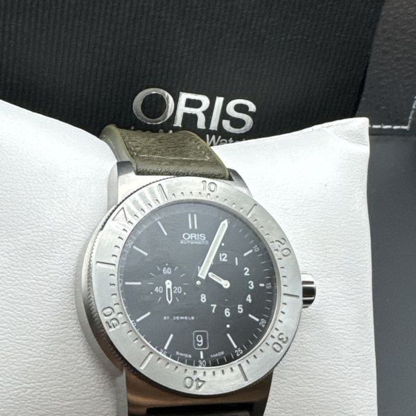 ORIS Swiss Made 635-7514 200m Automatic Men's Watch w/ Original Box + 2 ...