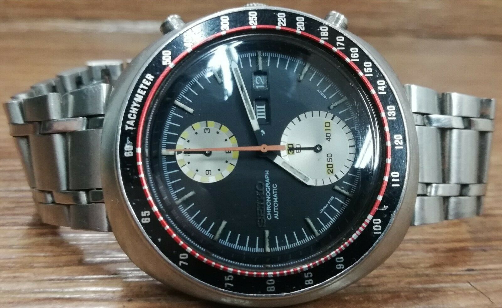 SEIKO UFO CHRONOGRAPH 6138 - 0011 RUNNING | WatchCharts