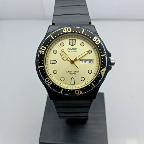 Vintage Casio Quartz 394 MRW-81 Watch | WatchCharts Marketplace