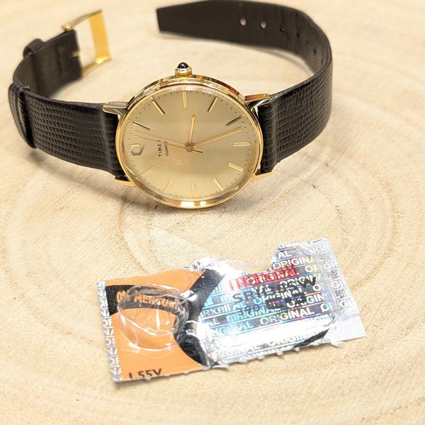 Mens timex M cell classic quartz gold dial wrist watch NEW BATTERY ...