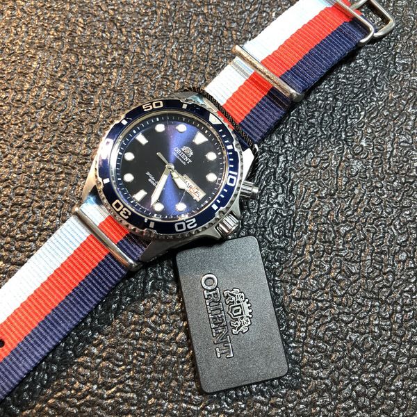 Orient Menâ s Mechanical Automatic 200M Dive Watch Rotating Bezel Runs ...