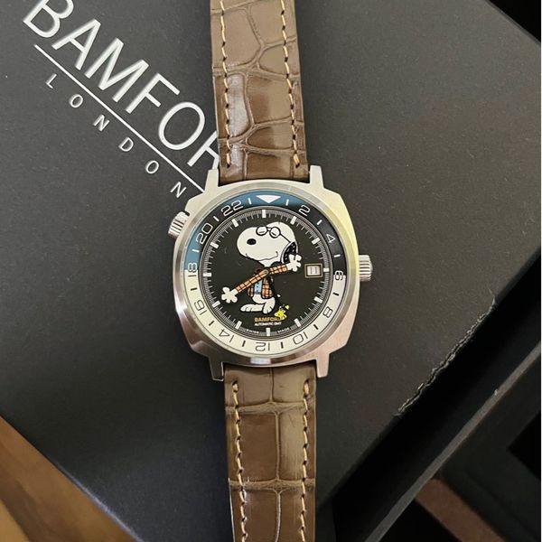 Bamford x Peanuts “Joe Preppy” Snoopy Hodinkee - 12/2022 | WatchCharts ...
