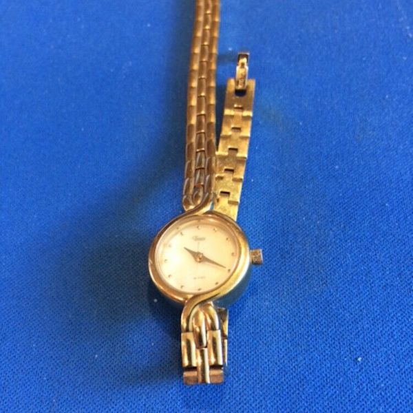 Ladies Vintage Timex Gold Tone Quartz 377 BA Cell Band Watch. | WatchCharts