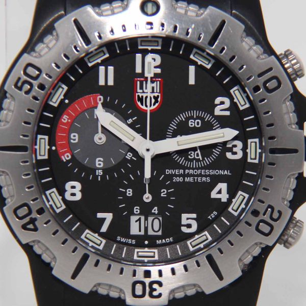 Luminox Chronograph | WatchCharts
