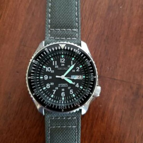 Seiko SKX007 mod with SNX427 dial Dagaz GMT Countdown Insert | WatchCharts