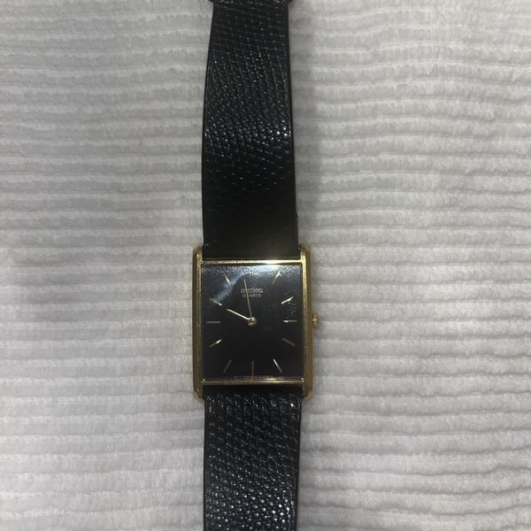 Seiko Tank 5Y30-5069 Gold and Black | WatchCharts Marketplace