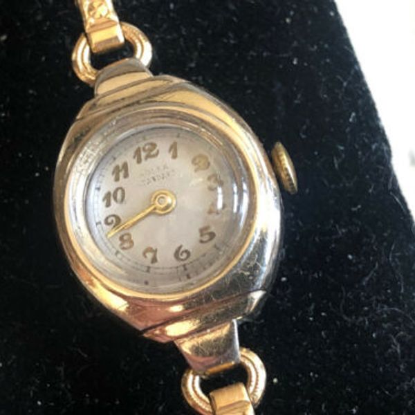 Vintage Ladies Rolex Standard Cocktail Wristwatch | WatchCharts