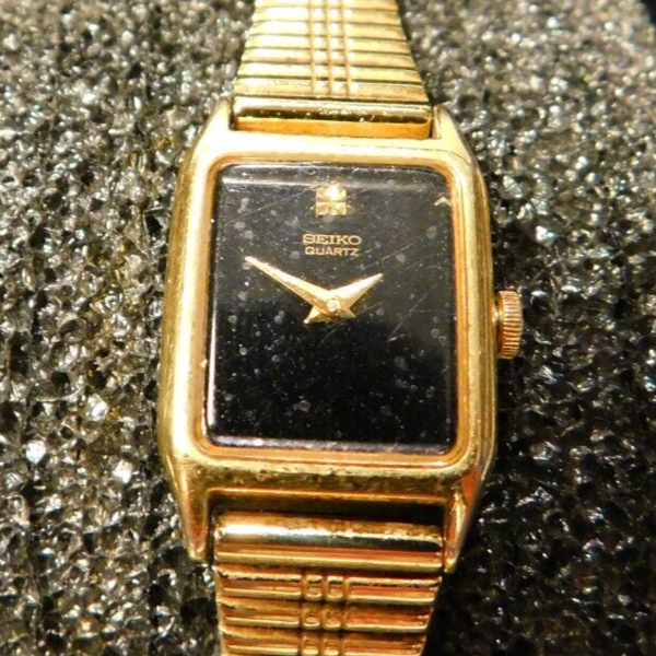 Seiko 2B20-0030 Womens Gold Tone Black Dial Watch New Battery 2/15 ...
