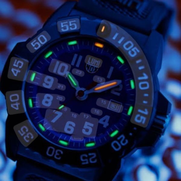 NEW Luminox Men's Navy Seal Trident Diver's Watch XS.3503.F Blue Dial ...