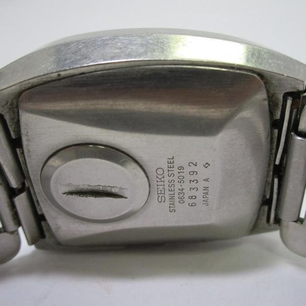 Seiko 0634-5019 Quartz LC Chronograph Wristwatch with Metal Strap ...