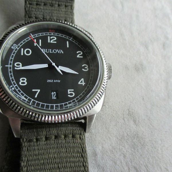 BULOVA 262 KHZ MILITARY COLLECTION B5 ULTRA HIGH FREQUENCY 96B229,W.R ...