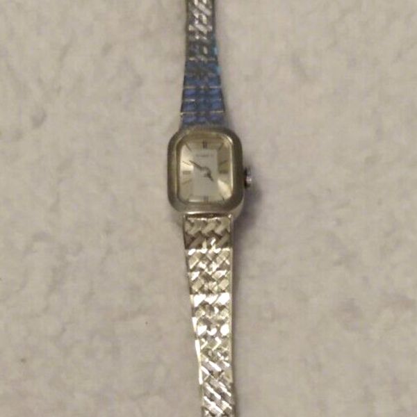 Vintage Timex Women's Wrist Watch Slim Rectangle Base Metal Bezel ...