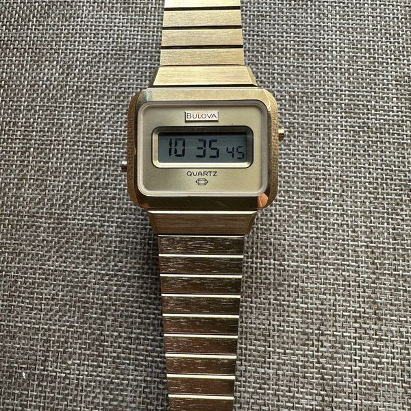 Bulova LCD Vintage Watch Swiss N7 1977 LCD All Original | WatchCharts ...