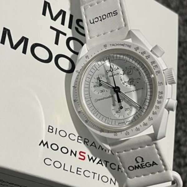 Omega X Swatch Moonswatch Mission To The Moonphase White Snoopy Full ...