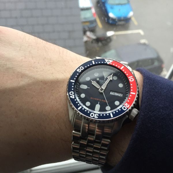 FS: Seiko SKX009 With a lovely Strapcode bracelet on it.UK Seller ...
