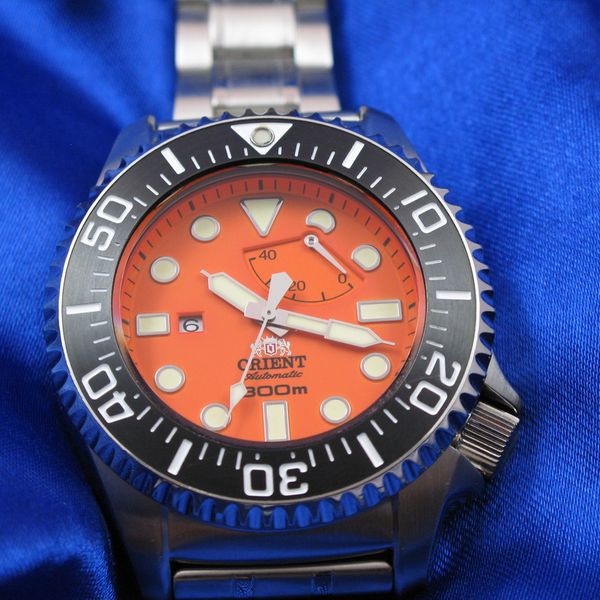 (SOLD): Orient 300M Saturation Diver - Orange Dial (Non-Hacking Version ...