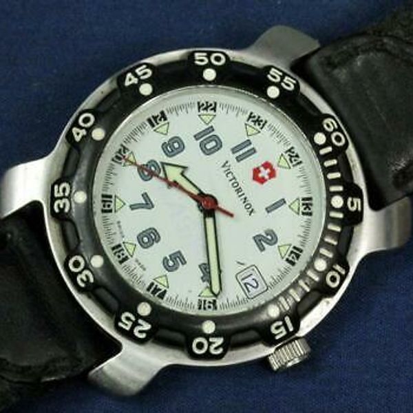 HM 66. VICTORINOX SS SWISS ASM, UNIDIRECTIONAL ROTATING BEZEL 24 HOUR ...
