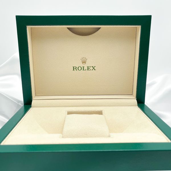 Rolex Watch Box (Size M) | WatchCharts Marketplace