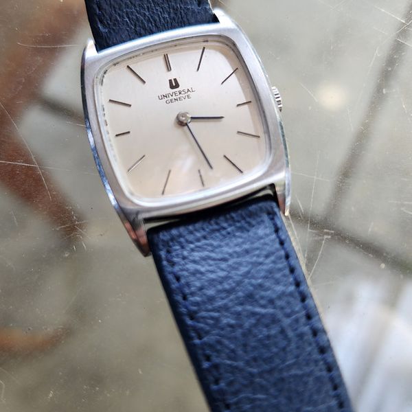 SOLD Universal Geneva Hand Winder | WatchCharts Marketplace