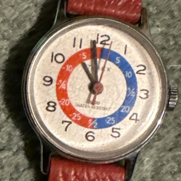 Timex VINTAGE Teaching Mechanical Wind Up Kids Watch Red Blue Dial ...