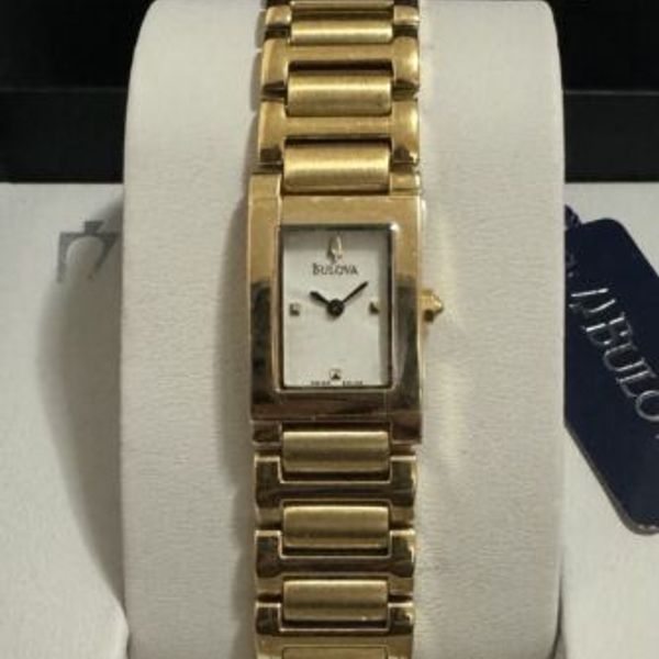 Vintage Bulova Swiss Made Good Tone Rectangle Face Womenâ s Watch ...