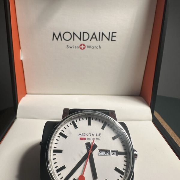 Mondaine Swiss Railway watch Mens Evolution 38 Strap 30344 SBB CFF FFS ...