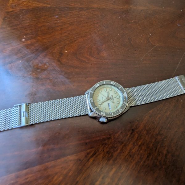 Seiko 5 Sports Automatic Cream Dial Stainless Steel Mesh Men's Watch ...