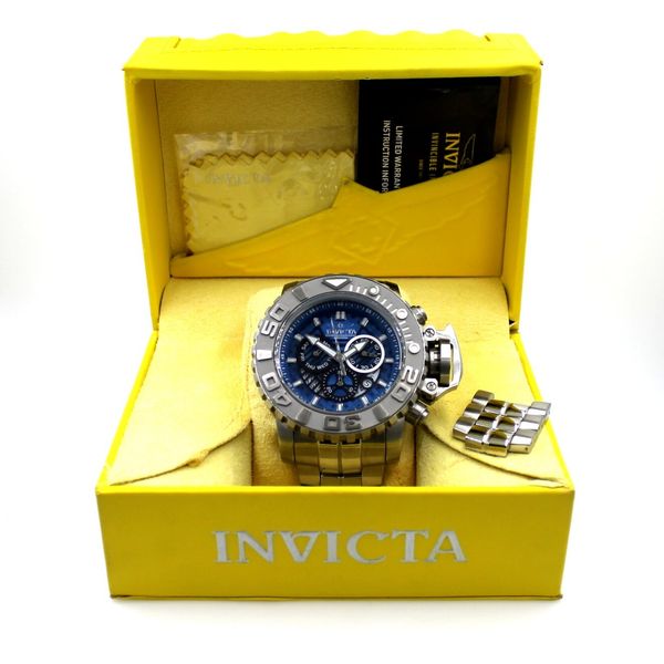 Invicta Sea Hunter Wristwatch 26105 Pro Diver Master of the Oceans w ...