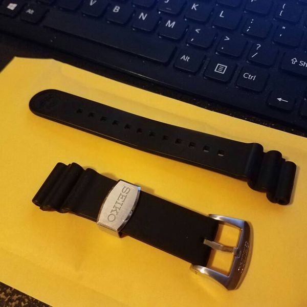 FS Seiko 22mm SRP Turtle rubber strap | WatchCharts