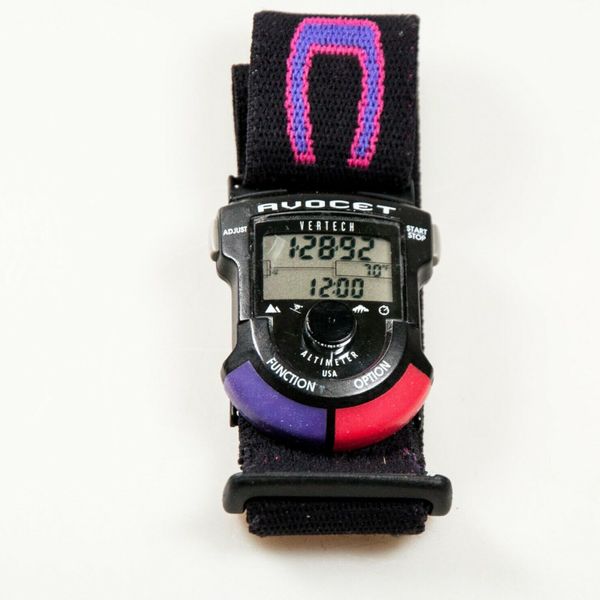 Avocet Vertech Skiing Hiking Altimeter Barometer Digital Watch ...