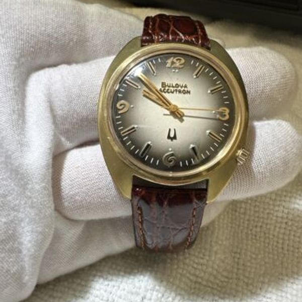 Bulova Accutron 2180. Gorgeous Dial. Serviced and Runs Great. NOS Strap ...