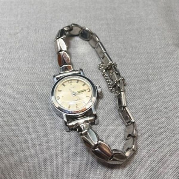 Vintage Ladies Timex 17 Jewels Mechanical Watch ~ Runs ~ Stainless ...