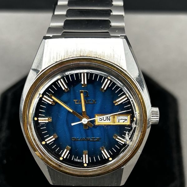 VINTAGE 1975 Timex Q Falcon Eye Blue Face Quartz Gents Watch ...