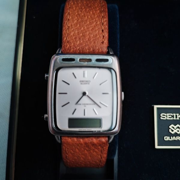 Seiko H249-5020 Men's Vintage silver and leather watch, possibly ...