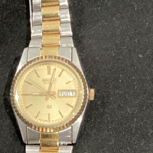 Vintage Seiko Quartz 3E23-0A60 Womenâ s Watch Silver/Gold Tone ...