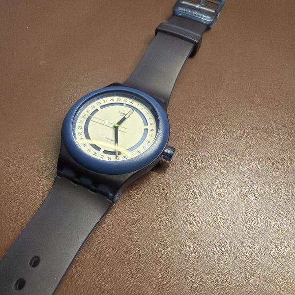 Swatch X Hodinkee Sistem51 Stoplight Neon Remix 165$ | WatchCharts ...