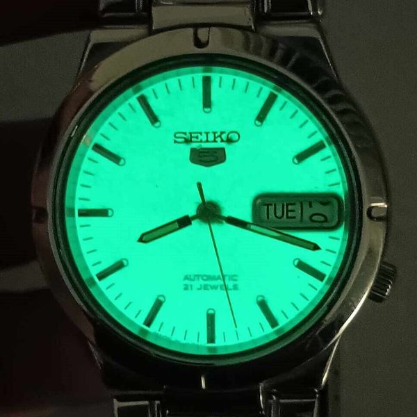 Vintage Seiko 5 automatic luminous dial Cal 7s26 Unisex 21 jewels | WatchCharts Marketplace