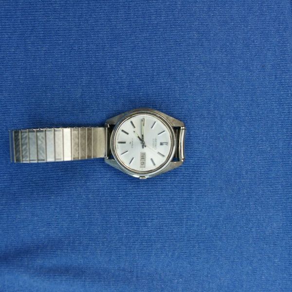 Vintage Seiko 7006-8007 Automatic Wrist Watch 17 Jewels Runs S.S. Case | WatchCharts Marketplace